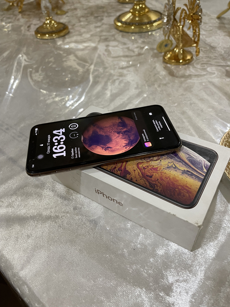 Xs Max B/U yaxw iwlatlgan ayol kwi LLA useleniy