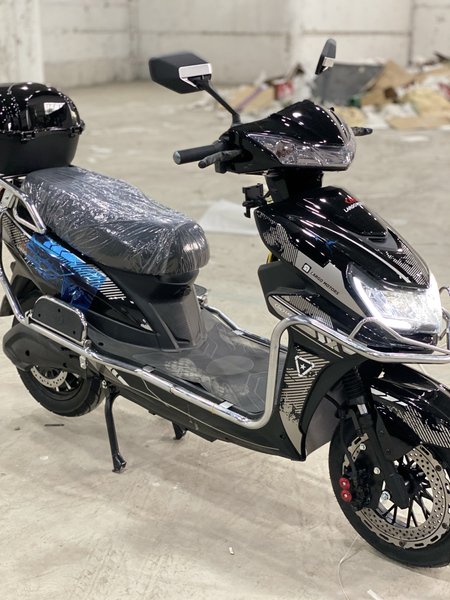 Skuter tesla donaga va optomga