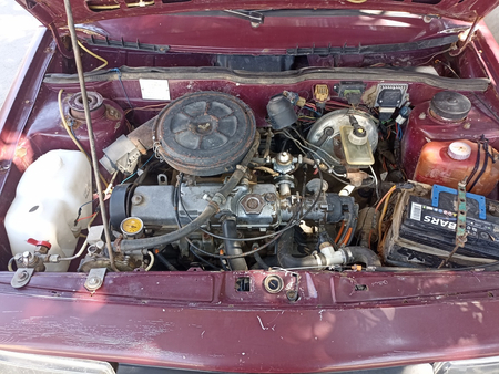 Vaz 2108 sotiladi