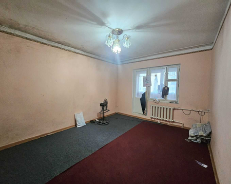 Срочно продаётся  квартира в Ташкенте 3/5/5 Шайхантахур (J2706)