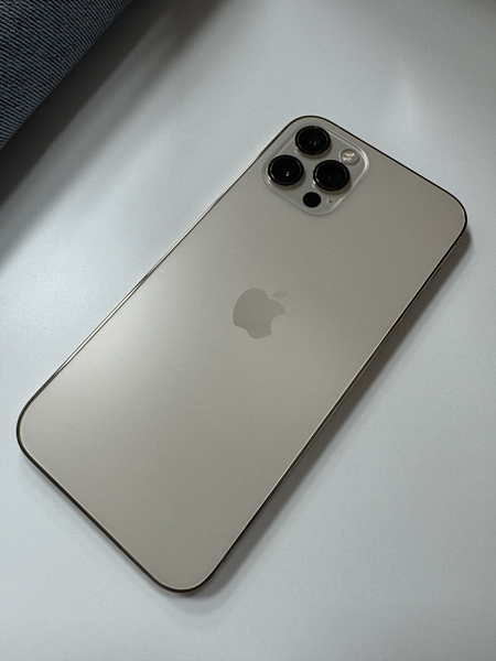 Продам iPhone 12 Pro