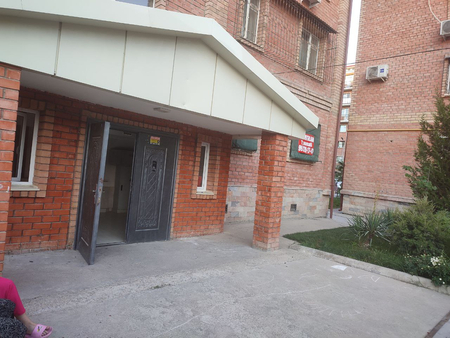 Продается 2 комнатная новостройка в Янги хаёт.