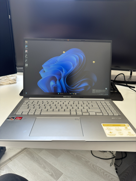 Asus vivobook rayzen 7