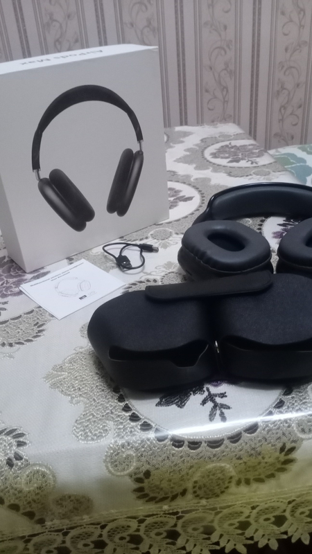 Air pods max        .
