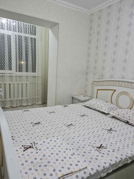 Кунлик Уй ижарага . Сдаю посуточно квартиру Юнусабаде.