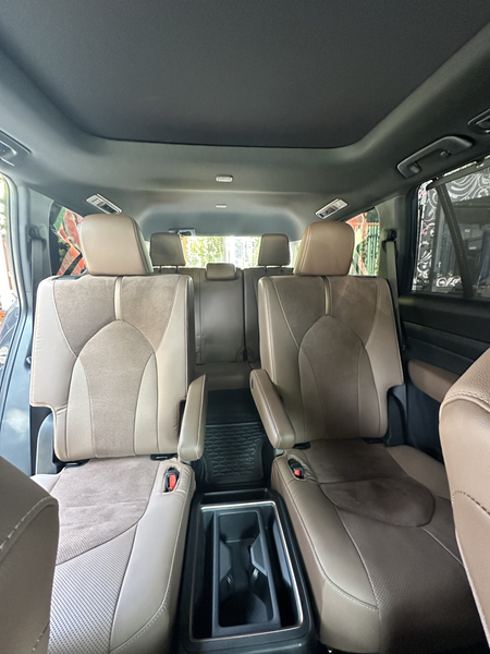 Продаётся Toyota GrandHighlander Platinum 2024