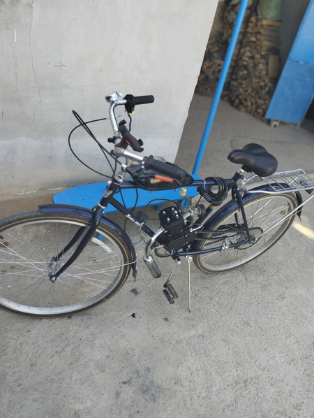 Velosiped motorli