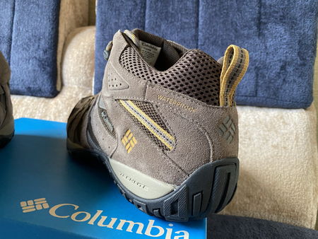 * Columbia WaterProof оригинал из США 46 размер новые