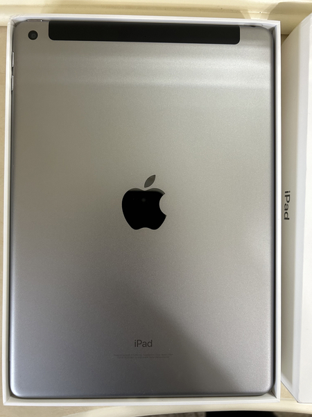 iPad (6th Generation) Wi-Fi + Cellular 32 GB