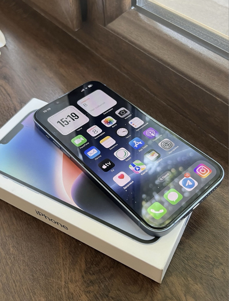 Iphone 14 blue LLA