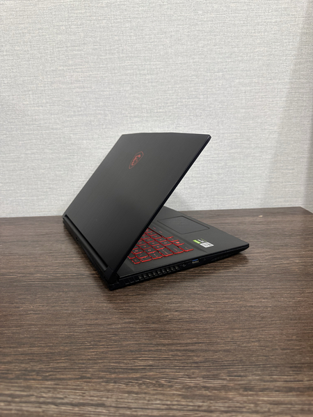 12-Ядерный MSI Dragon Intel Core i5 GTX1650 DDR6 Full-HD IPS 15.6 Дюйм