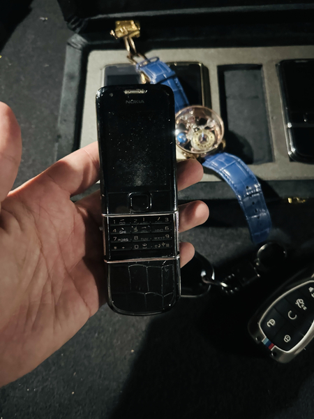 Nokia 8800 arte qora