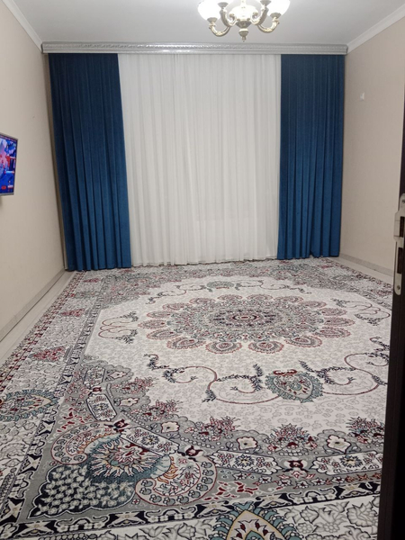 Chirchiq shahrida 2 qavatlij sotiladi