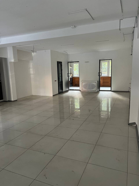 Аренда подОфис  Ориентир Ц-4 Алайского 120м2 2600$торг