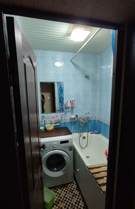 Продаётся квартира 3/3/4 Феруза,  Гинекология,  Эко базар