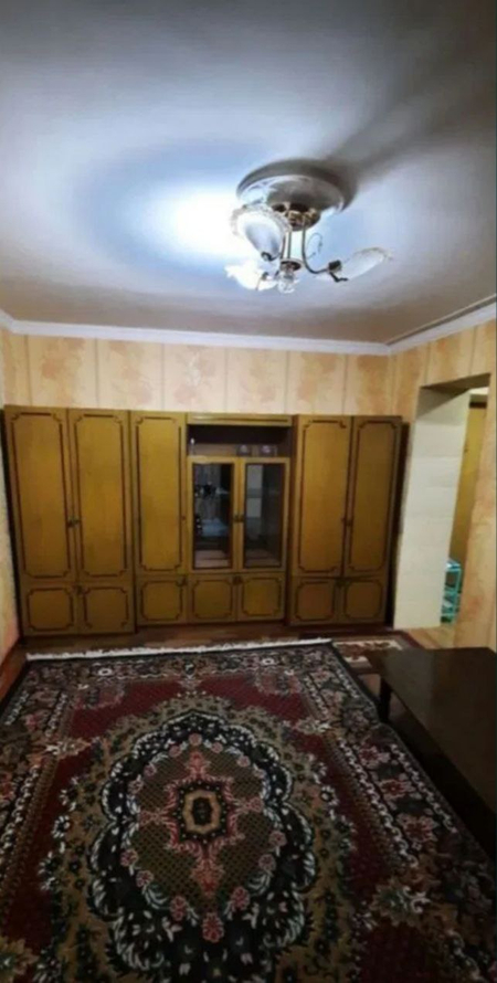 ПРОДАЁТСЯ своя квартира Юнусабад  ориентир Старая Таш - тюрьма ,