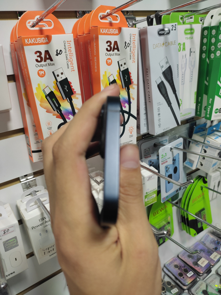 Iphone 13 sotiladi black 128