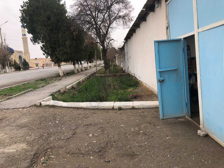 Конимех туман марказида ховли сотилади.