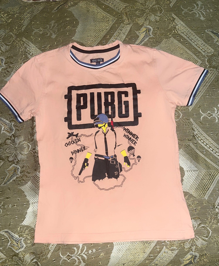 Продаются шорты, футболка и кофточка на мальчика 7-8 лет