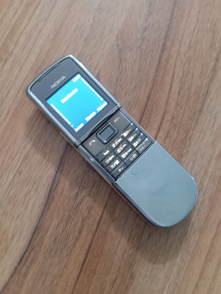 Nokia 8800 siroko xolati zor