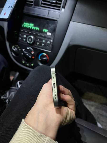 Iphone 15 pro 128 gb