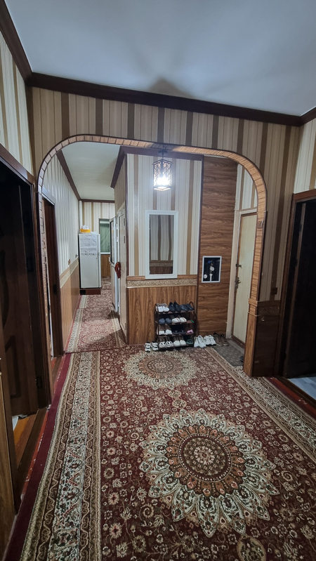 Sotiladi ibn  sino 2da 4/4/5 balkon 2ga6 remonti yahshi. Yol yuzasida