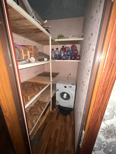 Сергели 3 4/2/5 балкон 2×6, торец, 94м2  82000 у.е