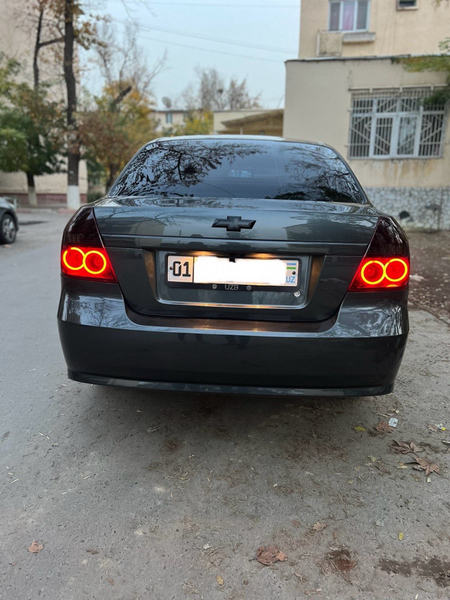 Продаю нексию 3 в отличном состоянии