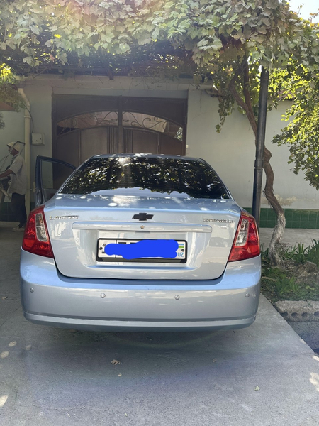 Laseti 1.8 sotiladi