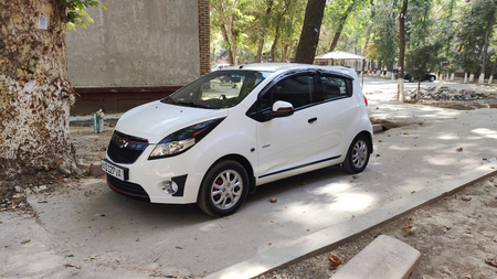 Продам срочно Chevrolet Spark