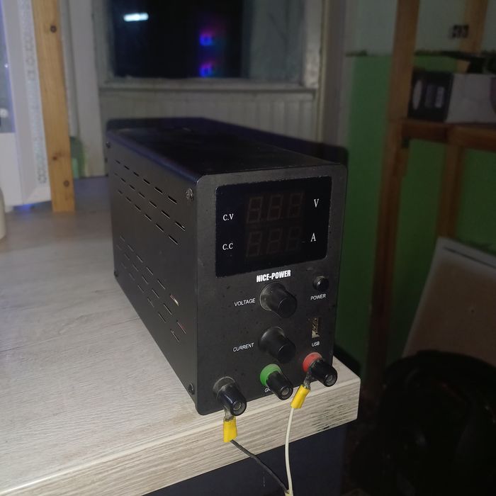 Продаю лабораторный блок питания