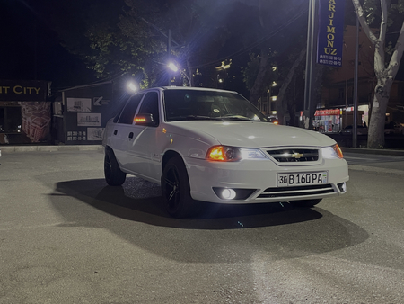 Продам Nexia 2 1.5 SOHC Диски R15 Vossen. Торг у капота.