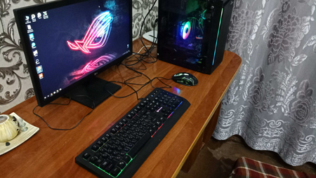 Мощный игровой! DDR 4  Девятого поколения RGB Комплект