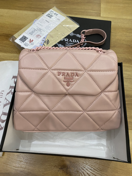 Сумка prada розовая новая