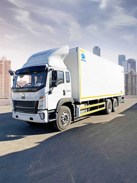 Автосамосвал HOWO SINOTRUK