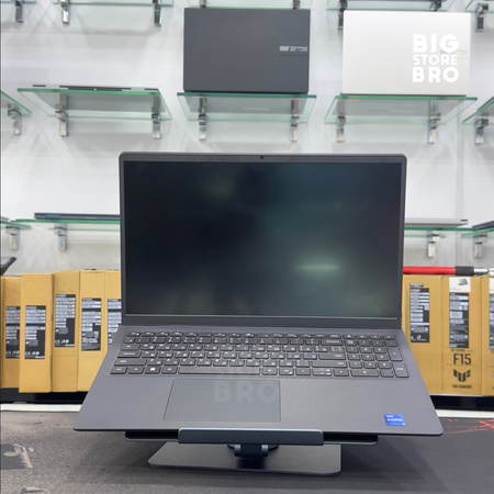 Notbuk Del Vostro 3530 i3. 8/512