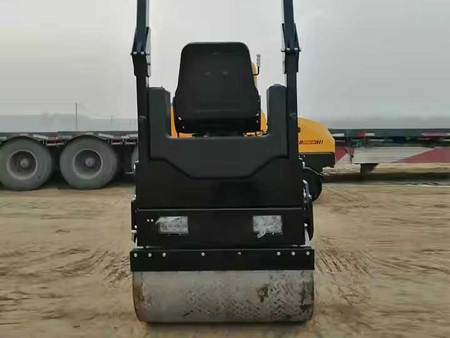 Дорожный каток SHANTUI SRD017 (1.7 тонн) в наличии Ташкенте