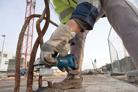 Bosch GWS18V-45 - Аккумуляторная болгарка с виброручкой 18В Li