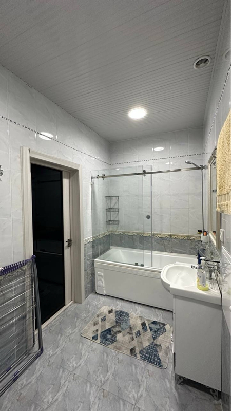 Квартира аренда 3 комнатная, Яккасарайский район,Бобур. Без Посредник