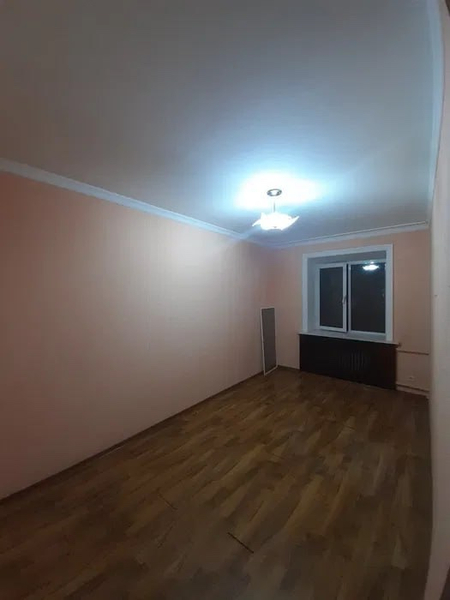 Срочно продается квартира под офис 3/1/4.  70кв
