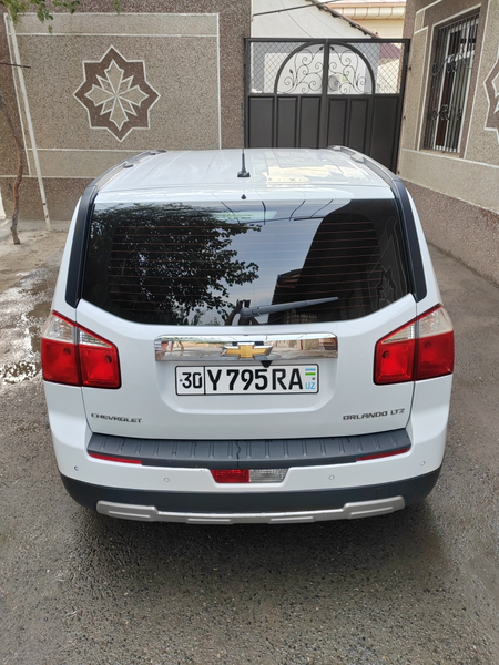 Chevrolet orlando 1.8 2016, 7 мест