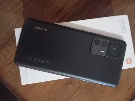 Xiaomi 12T 8/128 sotiladi