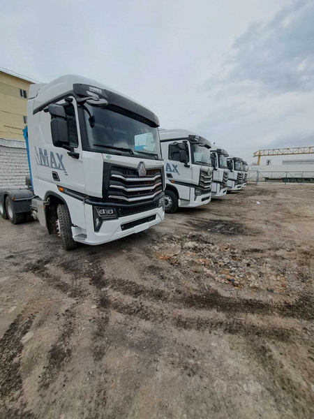 Тягач седельный HOWO CNG max Аренда с Выкуп