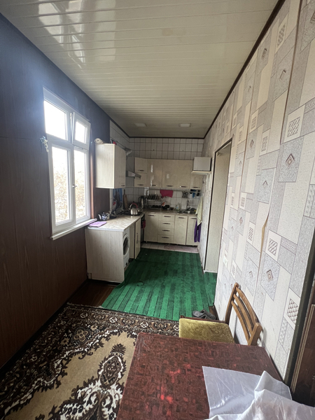 Срочно продаётся квартира М.Улугбек Карасув 2 2*3/4/5 Балкон 2*6