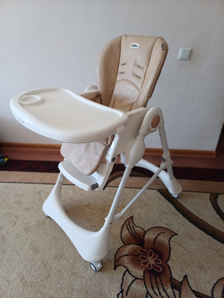 Стул для кормления от Kidilo