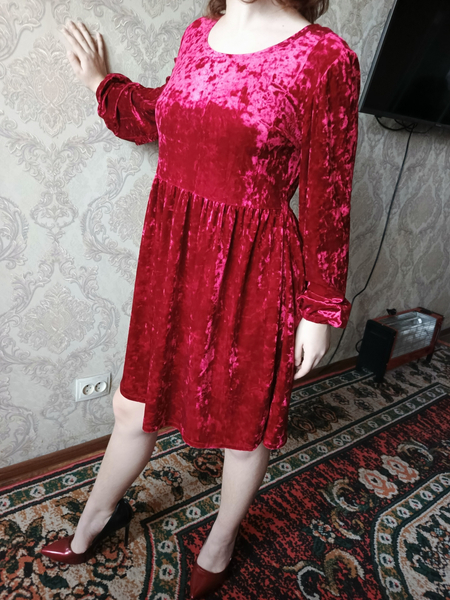 Бархатное платье
