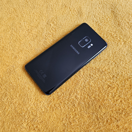 Samsung S9 sotiladi ideyal