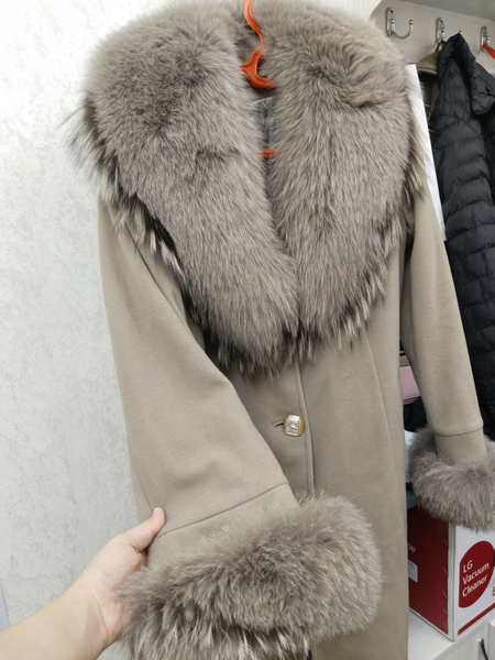 Продается женское пальто в хорошем состоянии