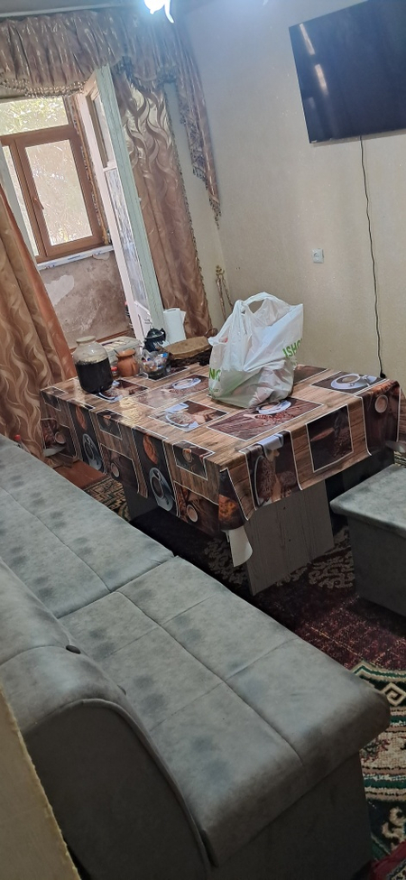 Продаётся 2-х комнатная квартира.Без мебели.
