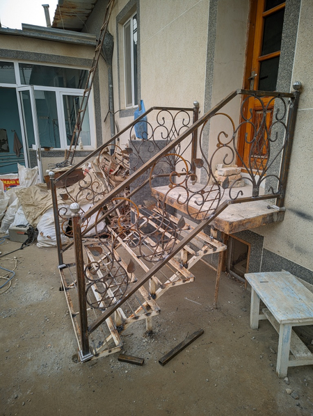 Elektro svarka  zina lesnitsa perila naves . Лестница аграждения